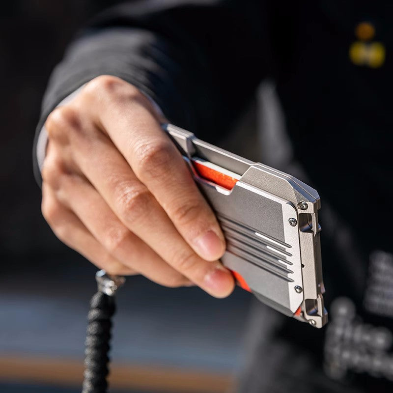 Ultra-Thin Metal Wallet For Work IDs And Cards – Soho Emporium