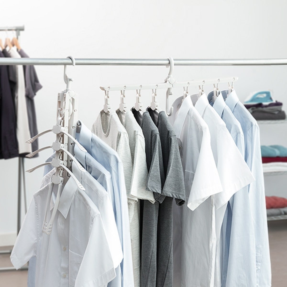 Smart Collapsible Hanger – Soho Emporium